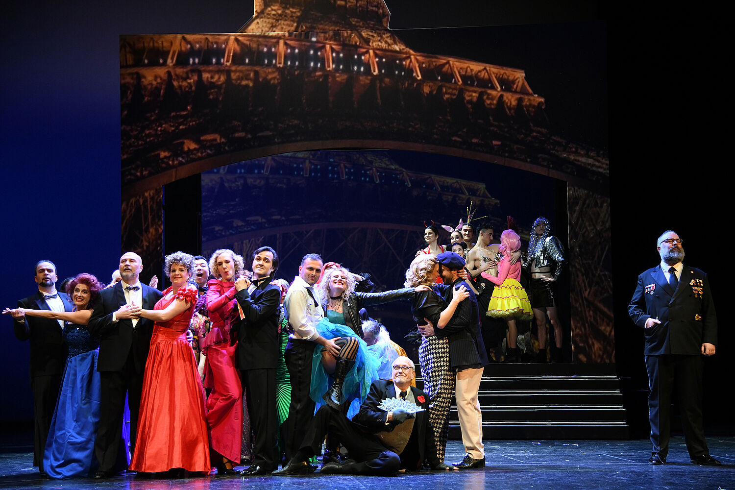 Die lustige Witwe - Stadttheater Bremerhaven